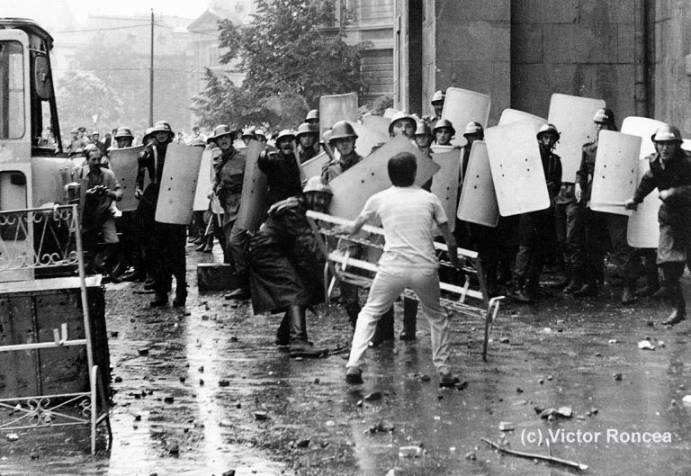 Mineriada | Victor Roncea Blog